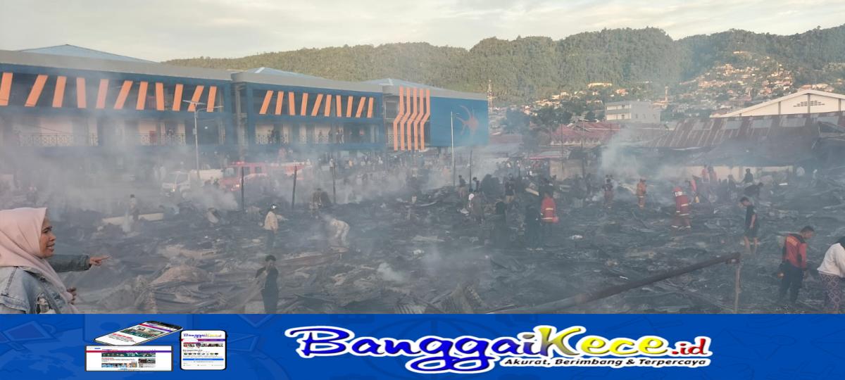 Ratusan Lapak Pasar Simpong Ludes Terbakar – Banggai Kece